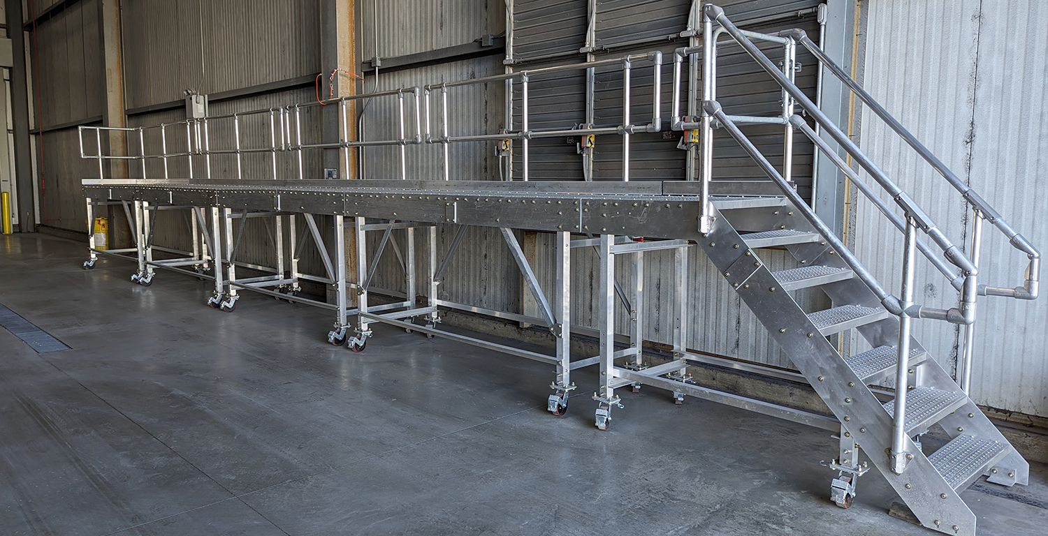 Flatbed Trailer Stands - FlexDecks